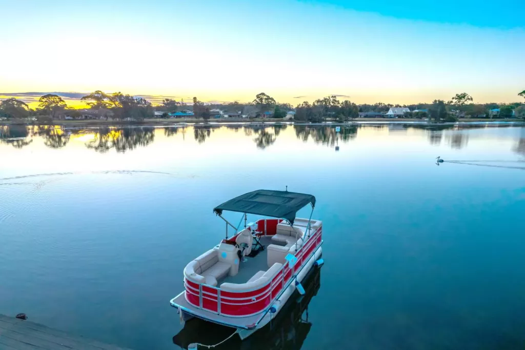 Luxury Class Pontoon Boats for Sale - Lake Madison Landau Boat Dealer