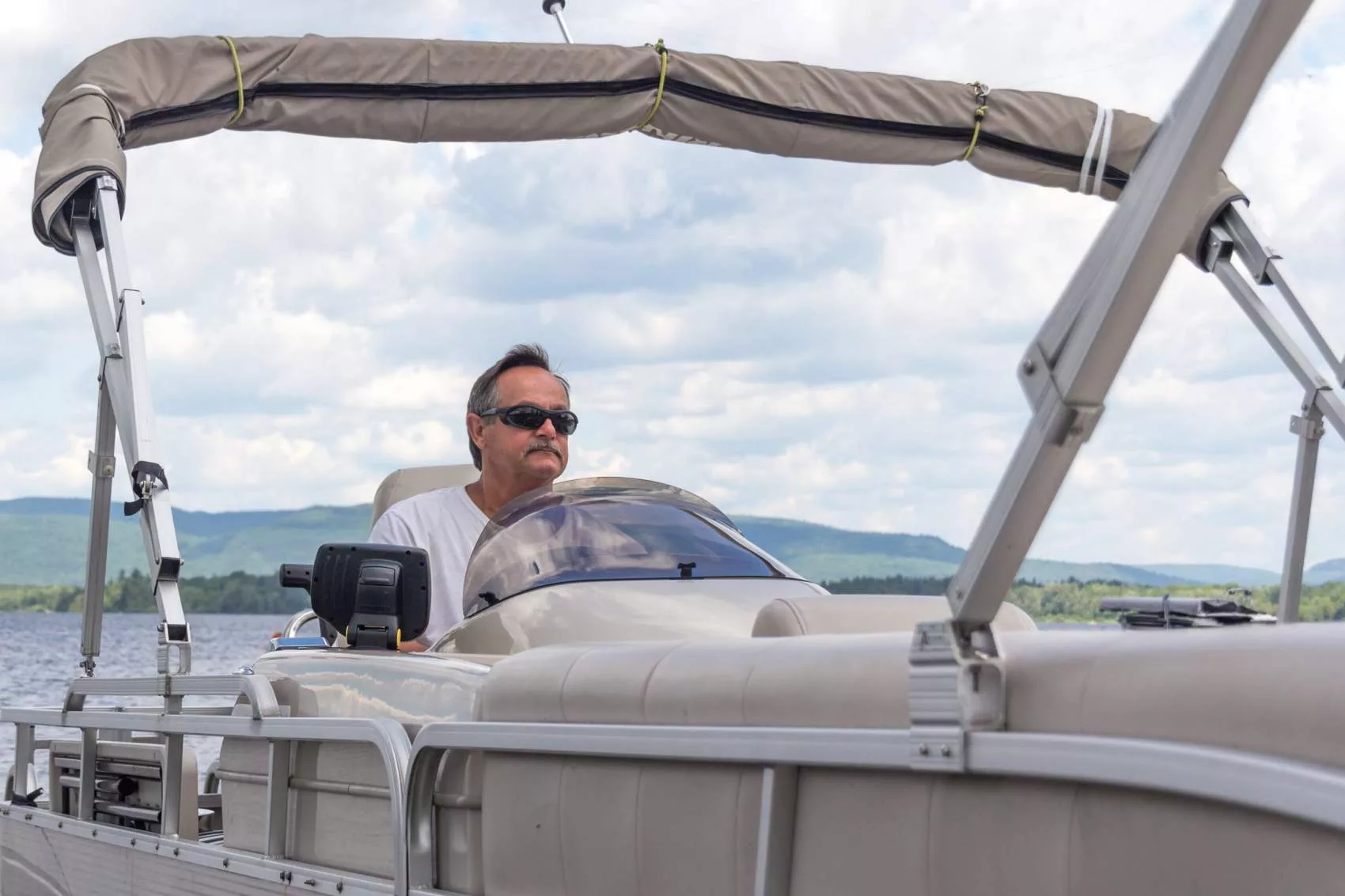 All-Around Pontoon Boats for Sale - Lake Madison Landau Boat Dealer